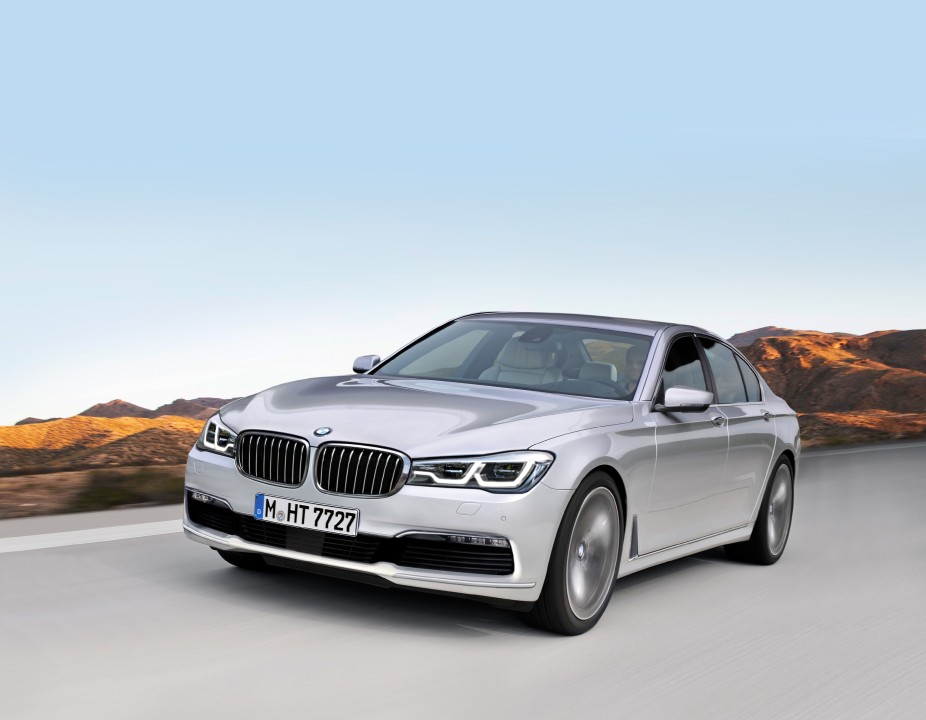 BMW 7 series wins 2016 world luxury car award | Inspiring Business News ...
