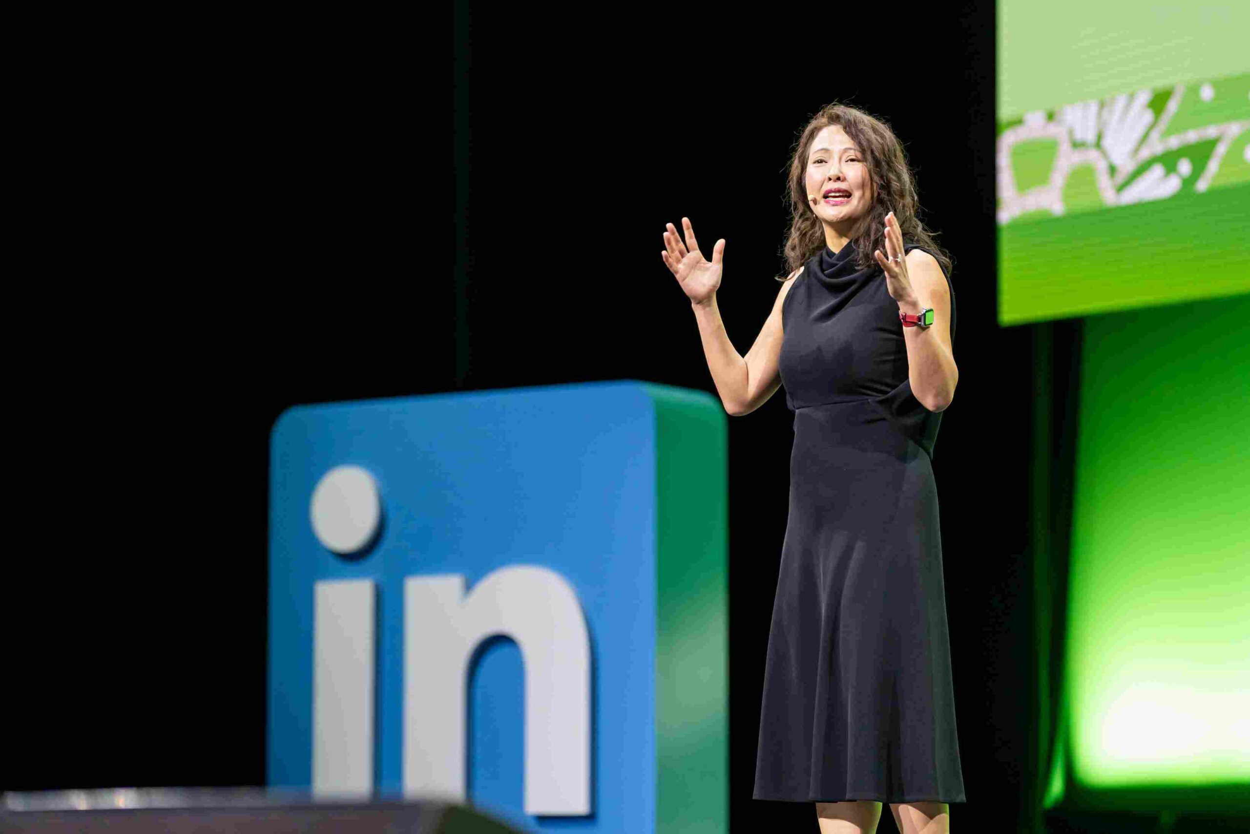 HR Leaders Prioritize AI Integration and Upskilling to Bridge Workforce ...